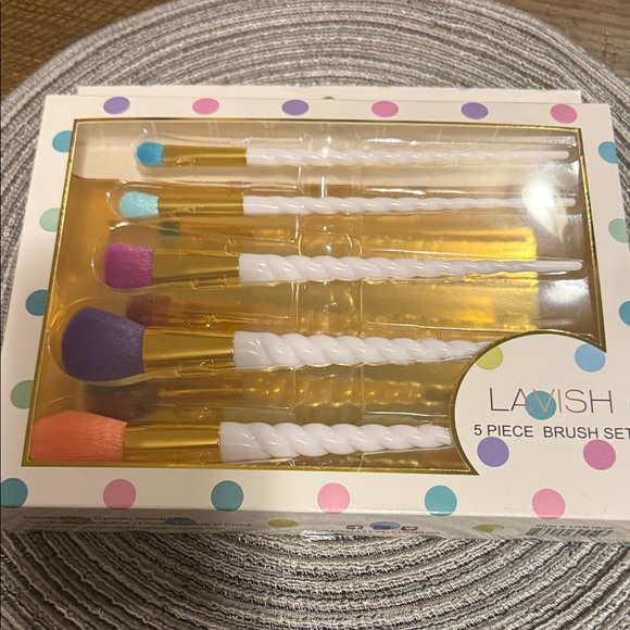 Lavish | Makeup | Lavish Brush Set 5 Pc With Unicorn Handles | Poshmark